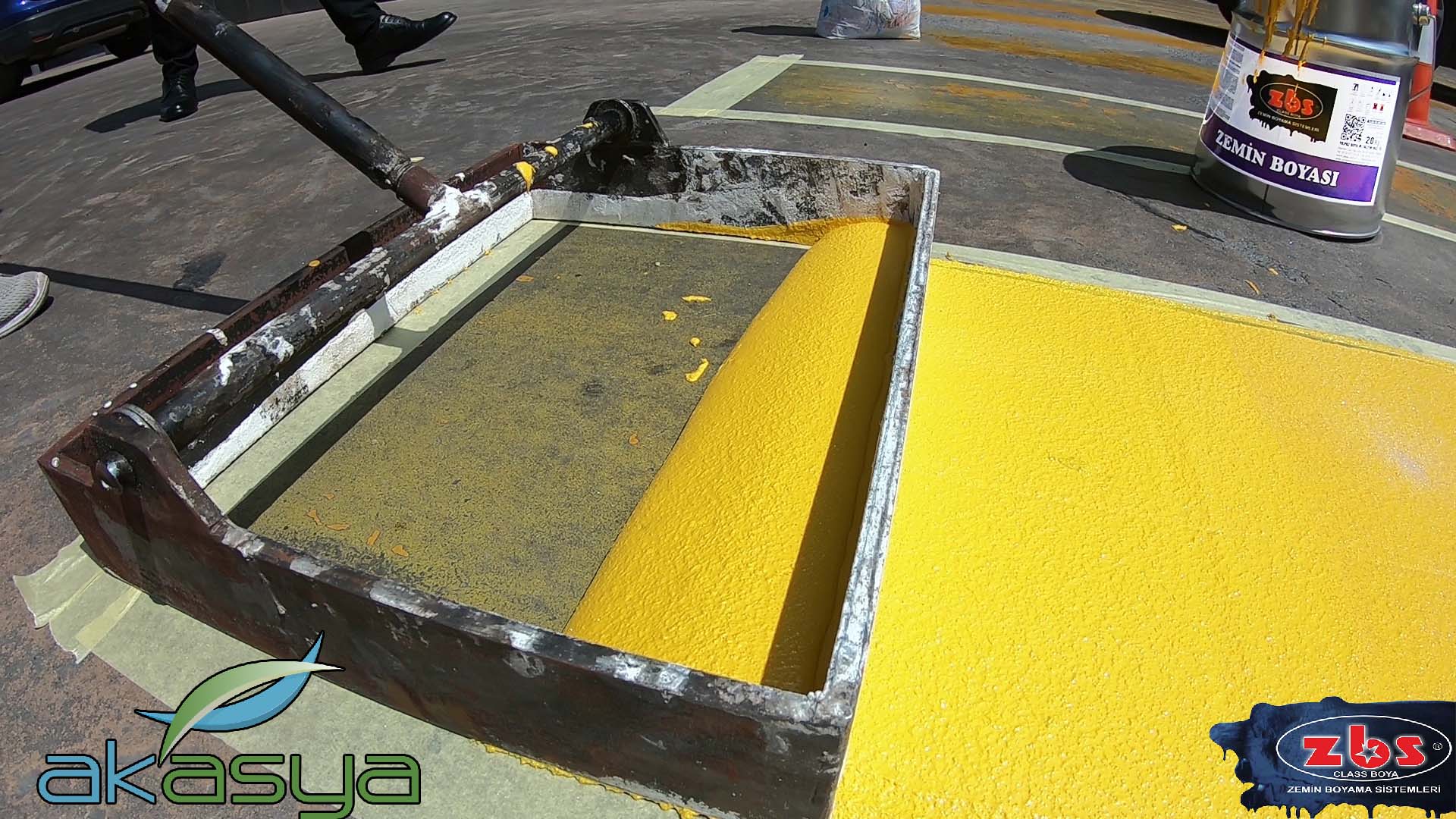 ZBS ÇİFT KOMPENANTLI YOL VE ZEMİN BOYASI - ZBS Zemin Boyama Sistemleri